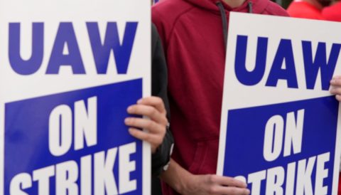 Democrats Support Efforts to Unionize More Auto Plants as EVs Are ...