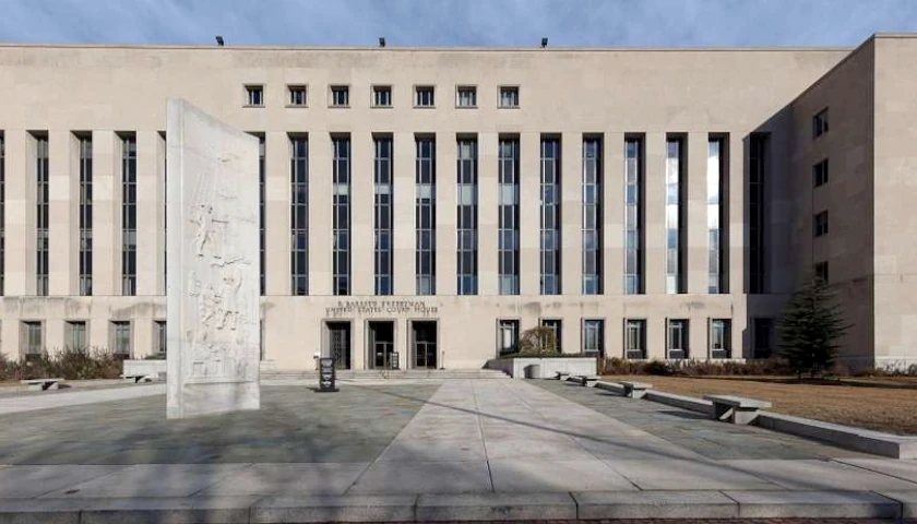 House, Senate Approve Short-Term FISA Spy Powers Extension After Voting ...